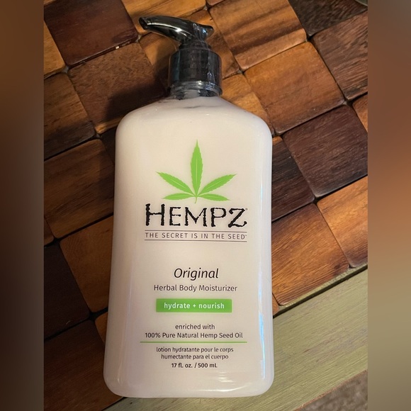 Hempz | Skincare | Nwt Original Hempz Lotion | Poshmark